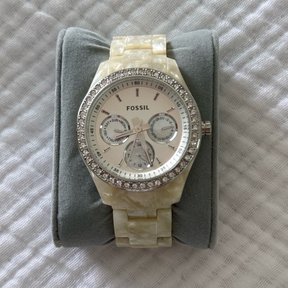 Fossil | Accessories | Fossil Pearl White Watch With Crystals | Poshmark